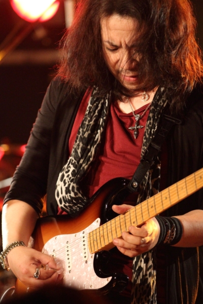 Kelly SIMONZ presents 超絶・壮絶・悶絶サマーライブ2012 | MUSIC BEEAST